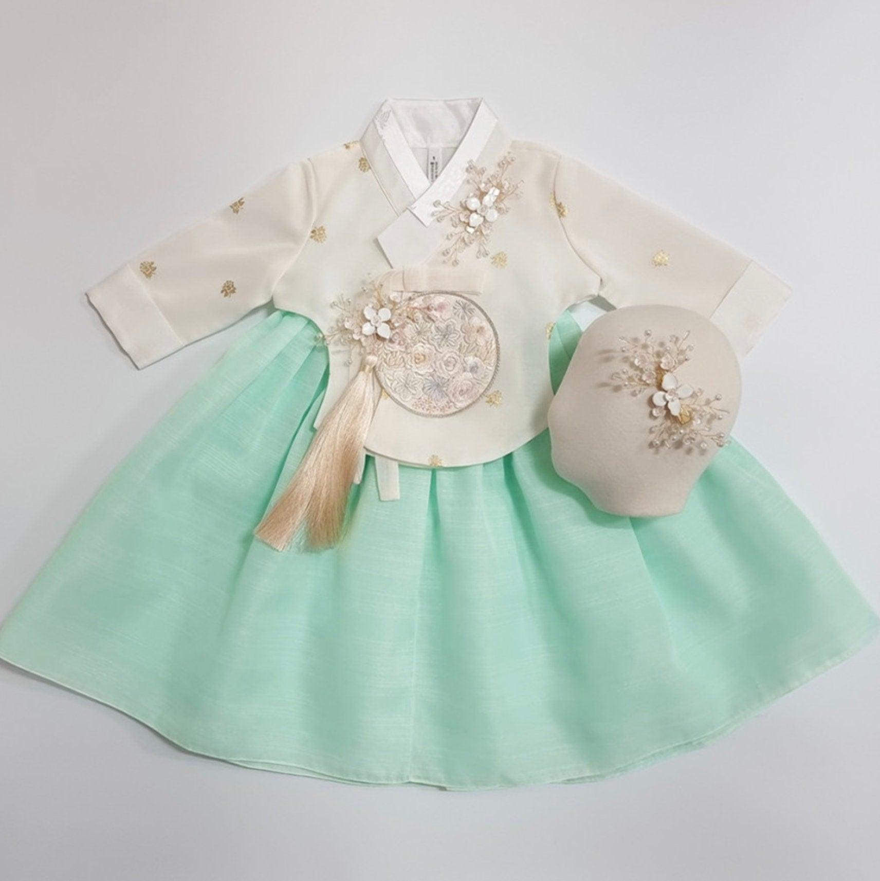 Yebon Gold Foil Mint Girl Hanbok (100D-12YR)